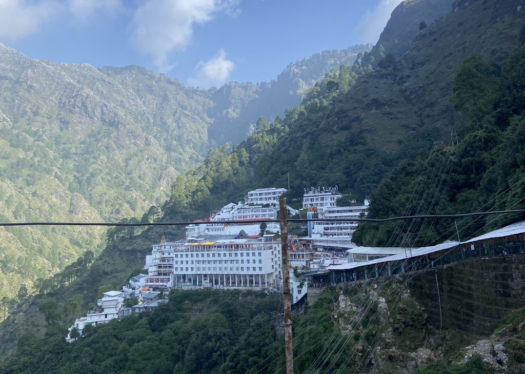 3-Day Vaishno Devi Itinerary from Delhi: Trekking & Travel Guide